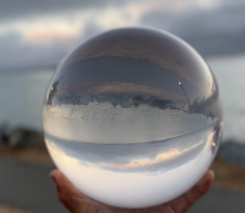 220AVG INVISIBLE Bowling Ball (ILLEGAL)